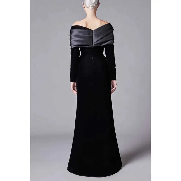Shoulderless Sleeve Luxurious Black Velvet Mermaid Gown – Knot Bene